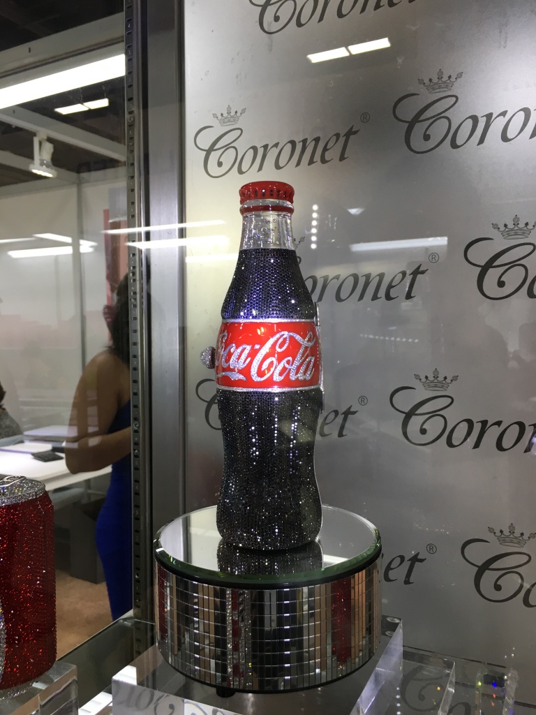 Aaron Shum Unveils Diamond Coca-cola Bottle Minaudiere at JCK
